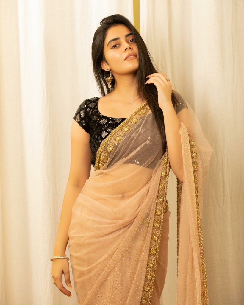 Kushitha Kallapu: చీరకట్టులో కనికట్టు చేస్తున్న బజ్జీల పాప కుషిత - NTV ...