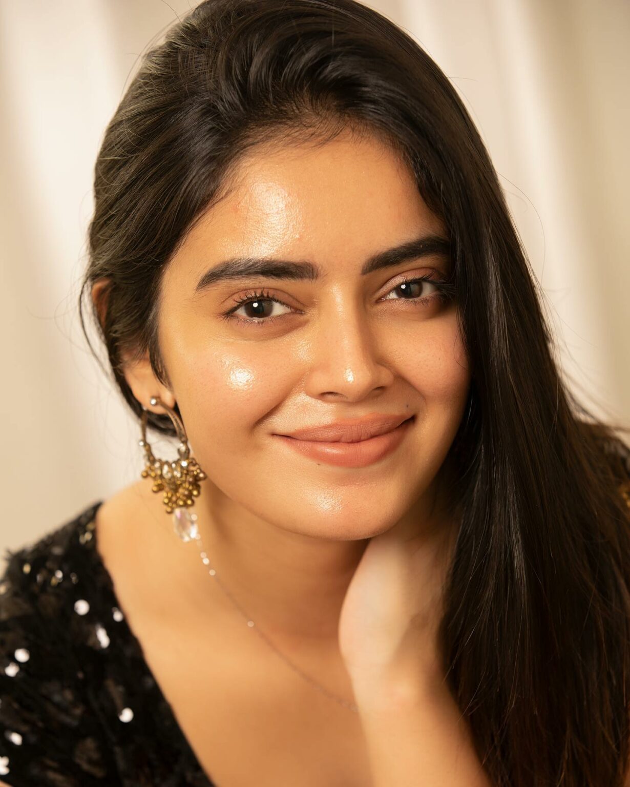 Kushitha Kallapu: చీరకట్టులో కనికట్టు చేస్తున్న బజ్జీల పాప కుషిత - NTV ...